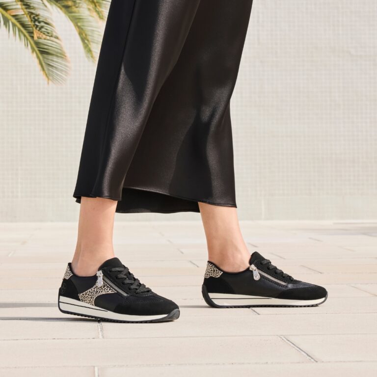 Rieker sneakers til dame i sort skind | Bredde H | ®Rieker-shop.dk